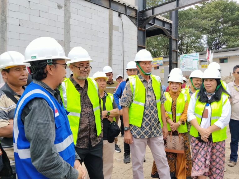 Wamendiktisaintek Dorong Untad Jadi Pusat Riset dan Edukasi Kebencanaan ...